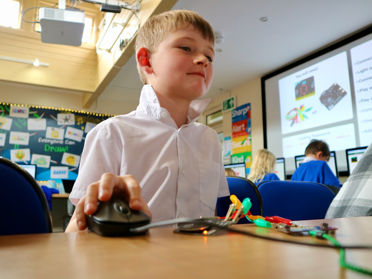 Making Music with Micro:Bits in Year 3 – Penpol Primary School
